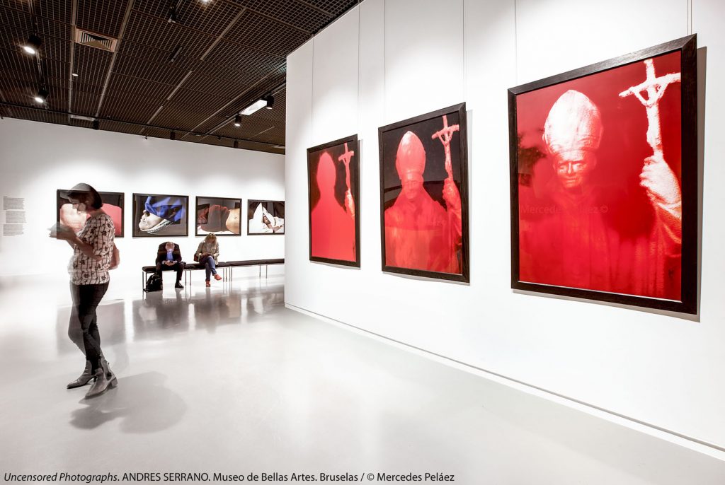 La provocación de Andrés Serrano – Descubrir el Arte, la revista líder ...